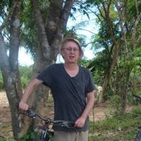 Hendrik Erasmus – Medium