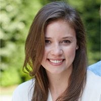 Alexandra Arader Laird – Medium