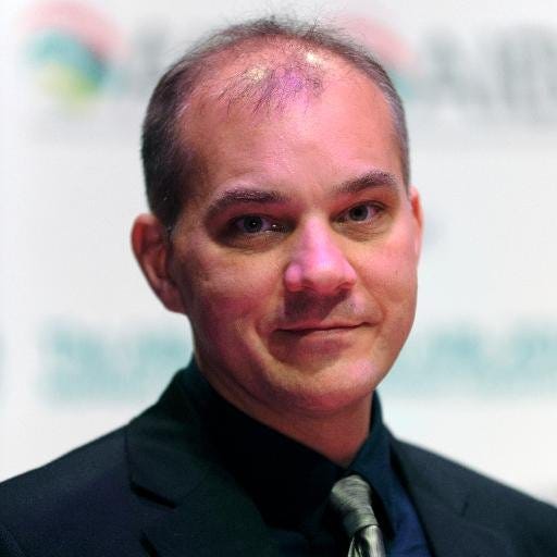 Neal Romanek – Medium