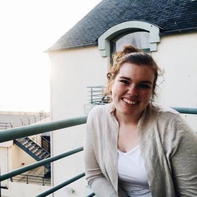 Hannah Thompson – Medium