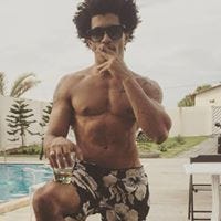 Luciano Torres – Medium