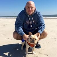 Shawn Adelsberg – Medium