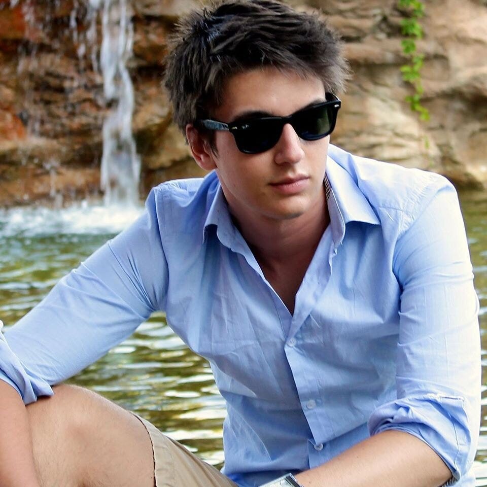 Jelle Van de Velde – Medium