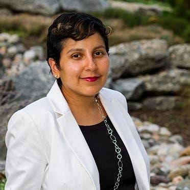 About – Maria E. Mejia – Medium