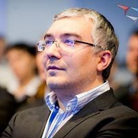 Dmitry Peskov – Medium
