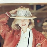 Diana Sikes – Medium