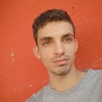 Leandro Almeida – Medium