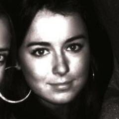 Elizabeth Paton – Medium