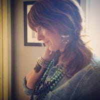 Amanda Cobb – Medium