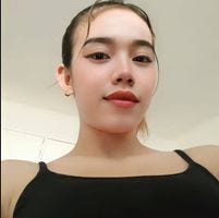 Michelle Palomar – Medium