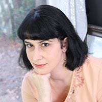 Alisa Cox – Medium