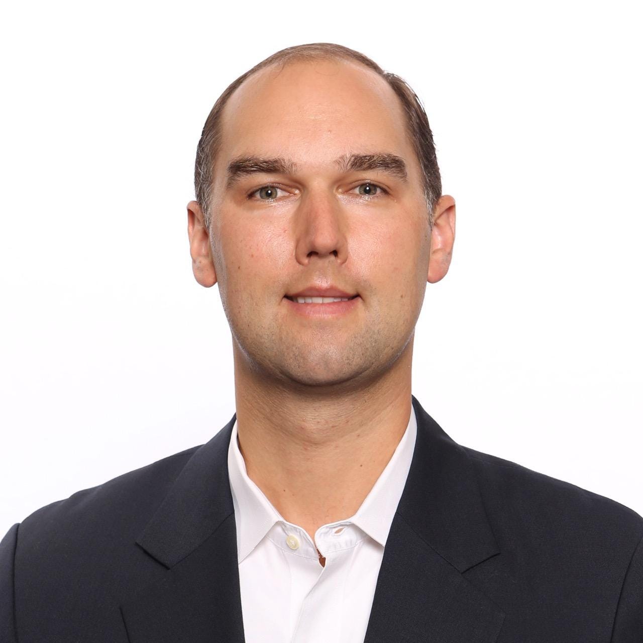 Dan Kryzanowski – Medium