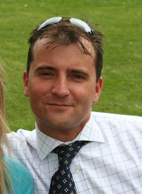 Charlie Jackson – Medium