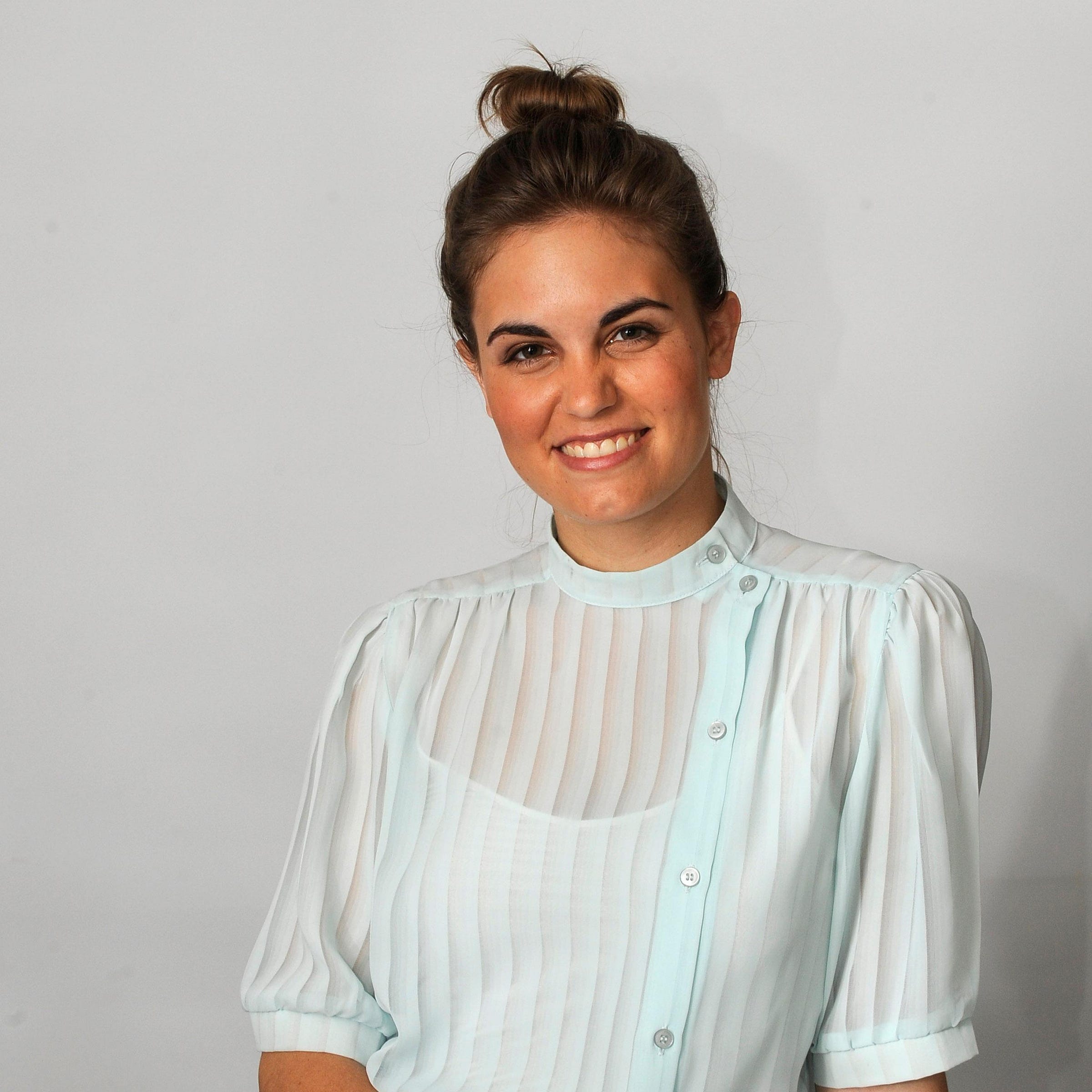 Chelsea Lee Geach – Medium