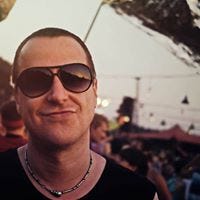 Alexander Lindner – Medium