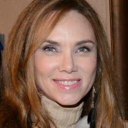 Carisa Carlton – Medium