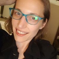 Denise Leuschen – Medium