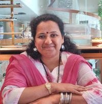 Sampada Nadkarni – Medium