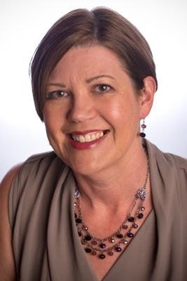 Denise Larson – Medium