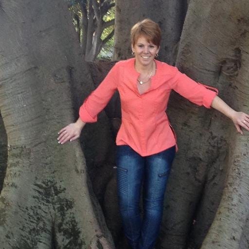 Kelli Brogan – Medium
