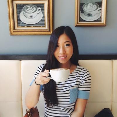 Julie♡ – Medium