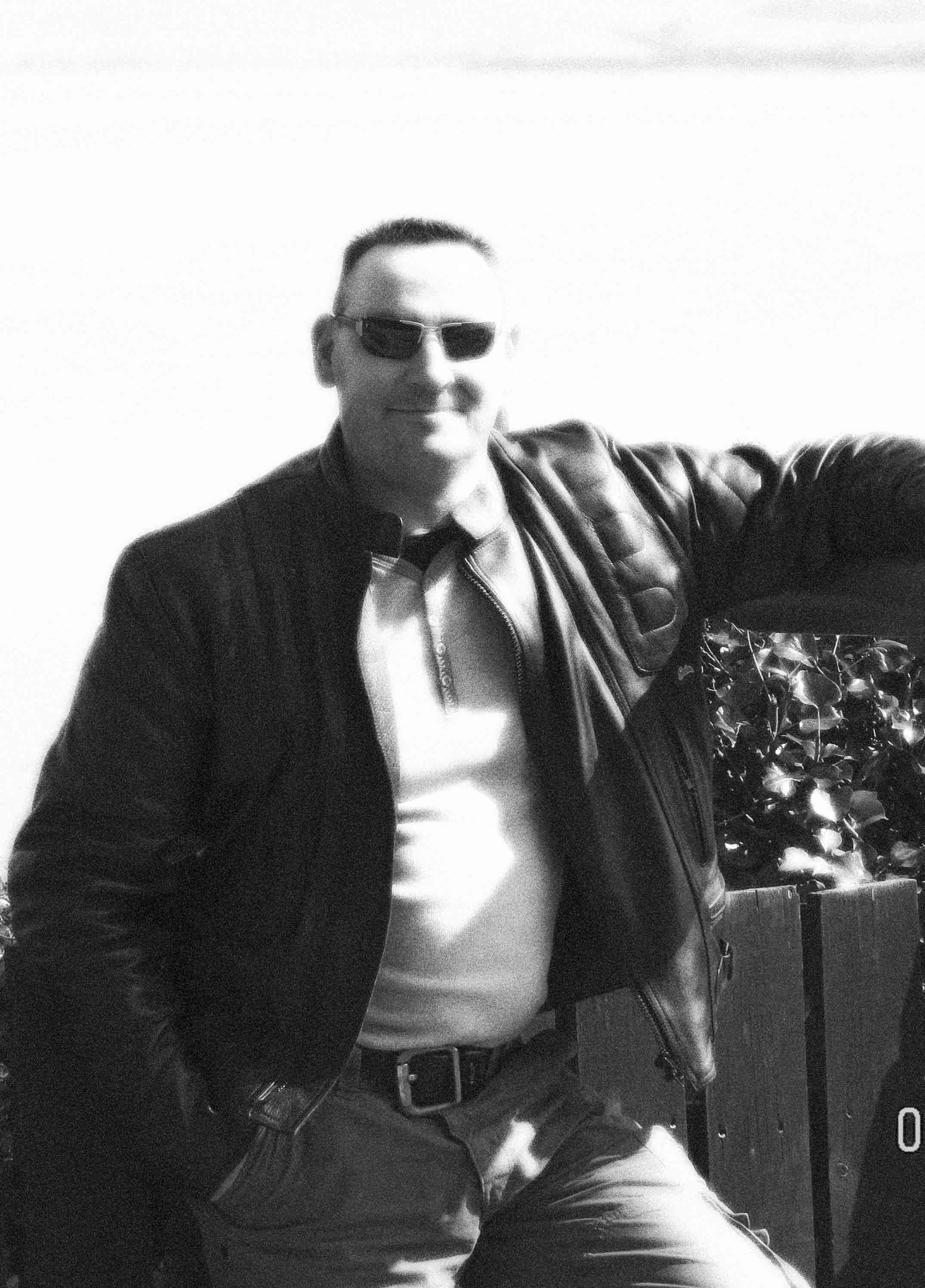 graham rhodes – Medium