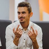 Damian Zabielski – Medium