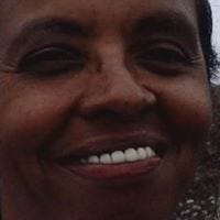 Helena Barcelos – Medium