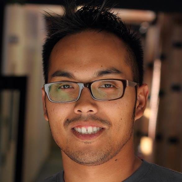 Charlie Sinhaseni – Medium