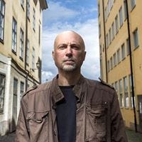 Refik Hodzic – Medium