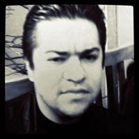 Fabio Oliveira – Medium