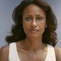 Sylviane Diouf – Medium