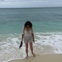 Leona Edwards – Medium