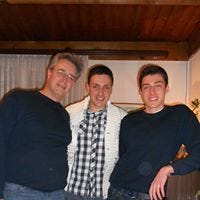 Nikolas Hristu – Medium