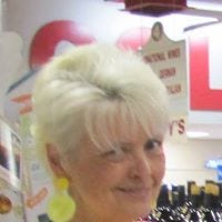 Anne Macaulay – Medium