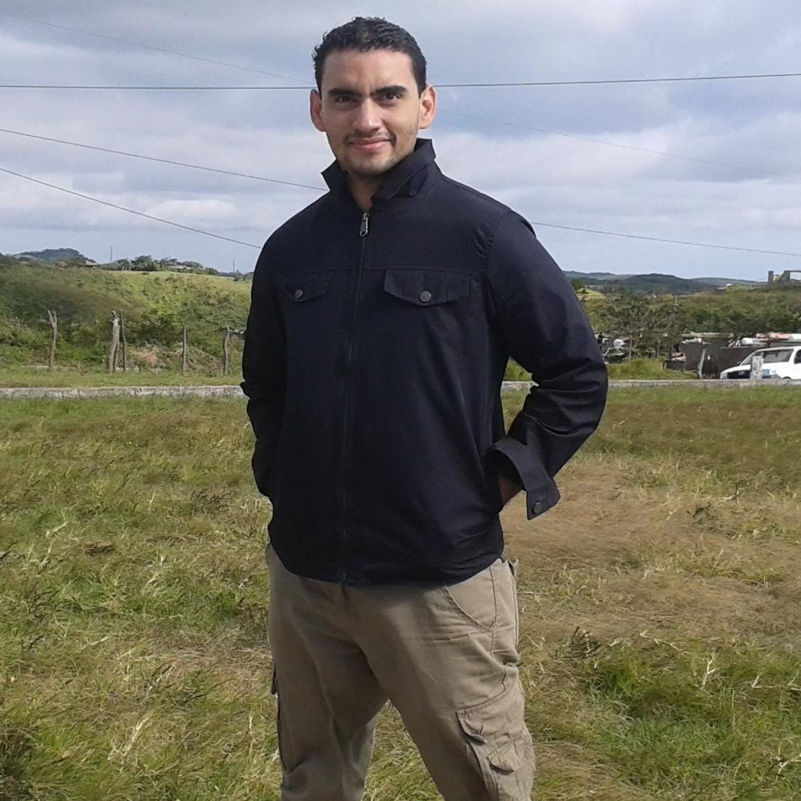Luis Palacios – Medium