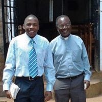 Emmanuel Chenze – Medium