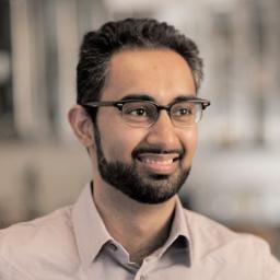 Akshay Kapur – Medium
