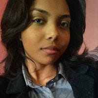 Lais Rodrigues – Medium