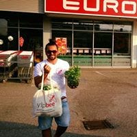 Umut Kivrak – Medium