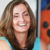 Laurie Marrelli – Medium