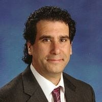 Steven Weisberg – Medium