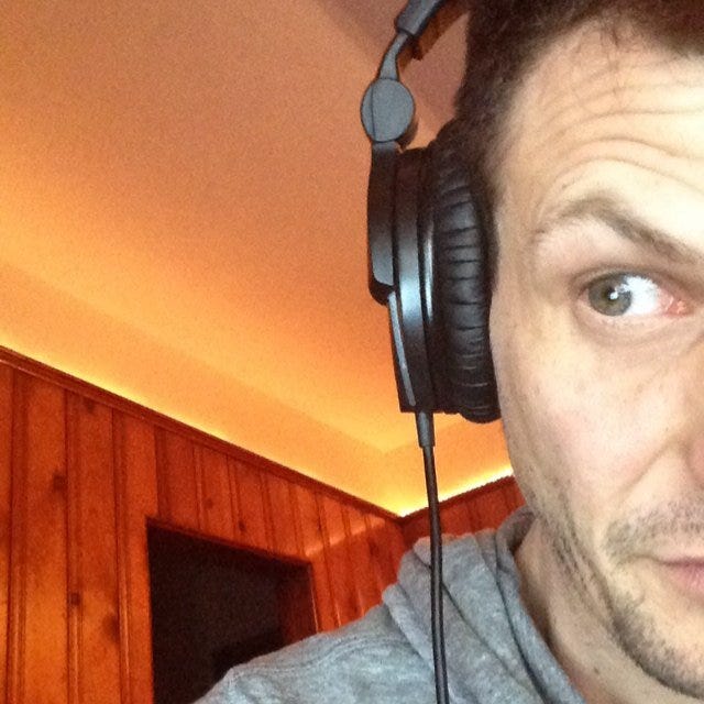 Arun Fryer – Medium