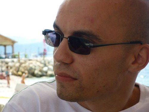 Miroslav Hettes – Medium