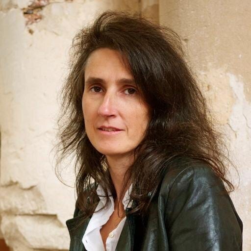 Isabelle Mathy – Medium