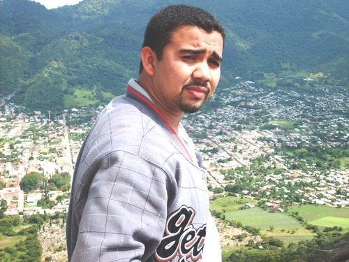Denis González M – Medium
