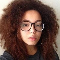 Priscila Melo – Medium