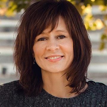Jennifer Frey – Medium