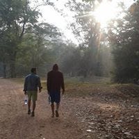 Dustin MacKay – Medium