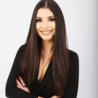 Daisy Meira – Medium